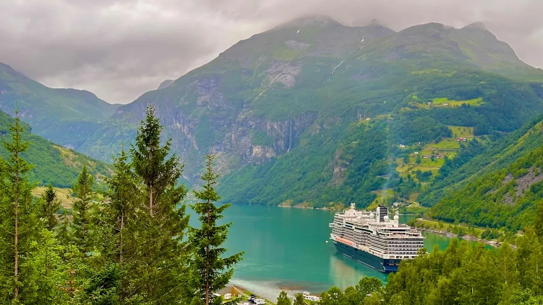 Norwegian Fjords Cruise Guide: Bergen to Geiranger | PortAdventurer